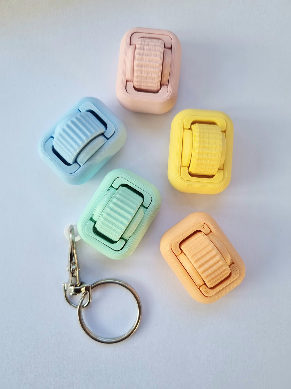 Leading designer of discreet fidgets for adults | Fidgets by Amelie ...