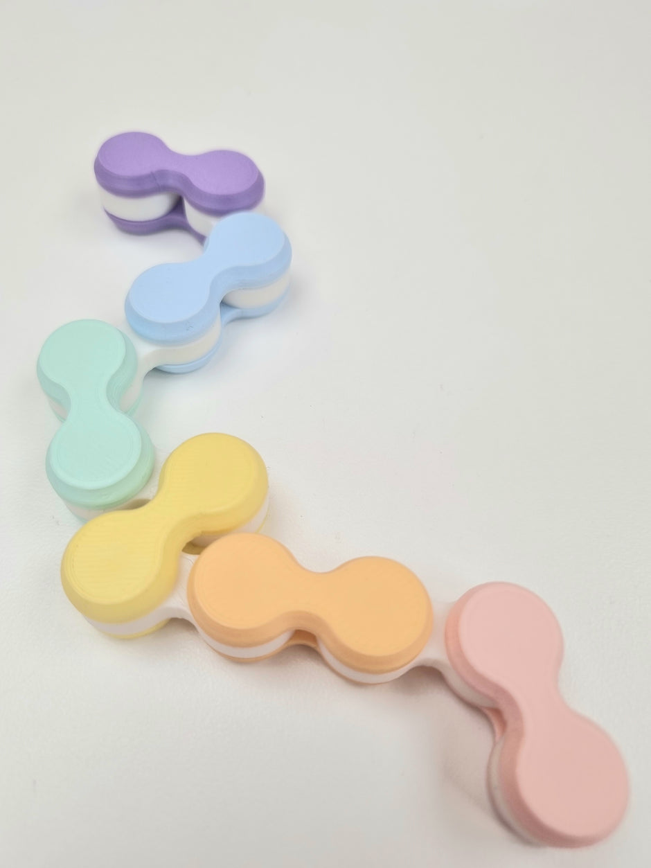 Leading designer of discreet fidgets for adults | Fidgets by Amelie ...
